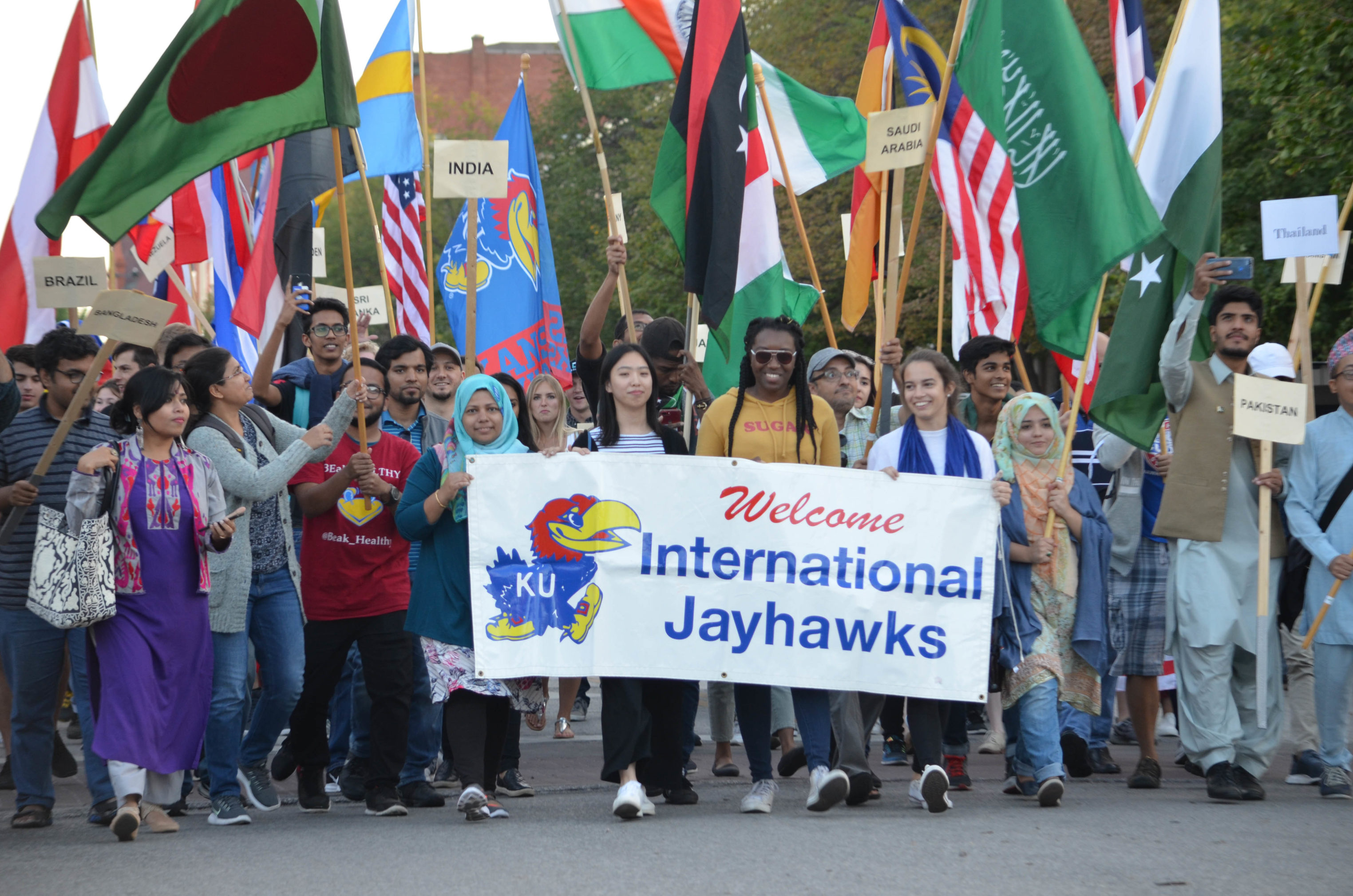 Photo gallery: 2018 KU homecoming parade | News, Sports, Jobs ...